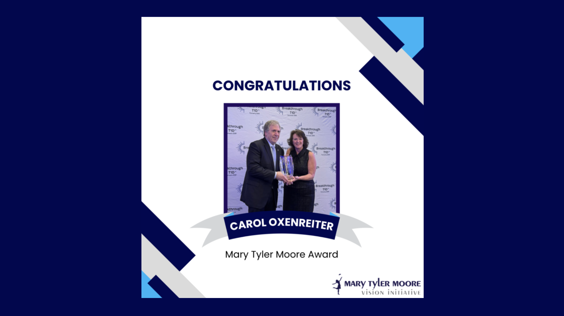 Mary Tyler Moore Shocked Viewers With an Iconic Green Dress That’s ...